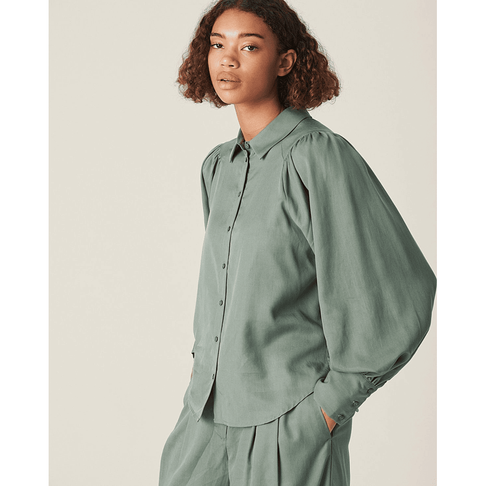 Alivia Stephie LS shirt - moss copenhagen - freedom